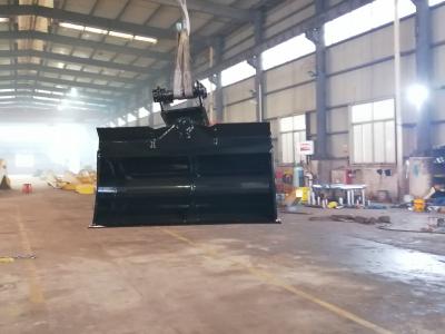 China Restricted Spaces With The Power Angled Design Tilting Mud Bucket That Delivers Maximum Versatility for sale