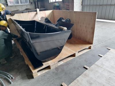 China Restricted Spaces With The Power Angled Design Tilting Mud Bucket That Delivers Maximum Versatility for sale