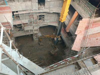 Cina Escavatore braccio telescopico 18M 20M per escavatore Cat320 vendita bene nei paesi del sud-est in vendita