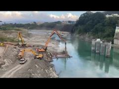 Excavadora pilha de condução boom com pilha de condução martelo braço de longo alcance guarda-corrimão pilha de condução máquina