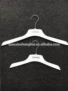 China VICS Hanger AK30 AK37, Wholesale Colorful Plastic Hanger With Hook for sale