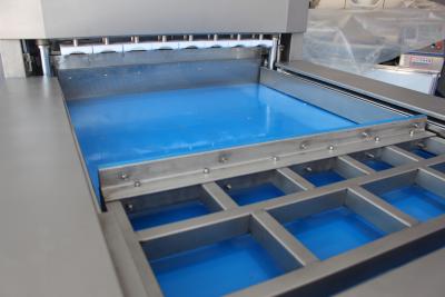 China Máquina cortadora de carne congelada de alto rendimiento / seguridad controlada por CNC para uso industrial multifunción en venta