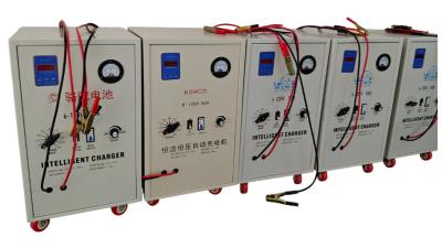 Cina Caricabatterie a bassa frequenza industriale multifunzionale personalizzata 6-120V 1-300A per carrelli da golf in vendita