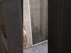 Drei-Tür-Dusche-Bildschirm avec le profil blanc