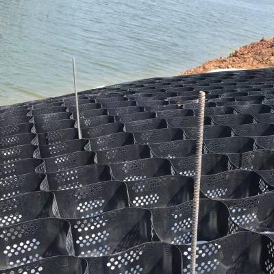 Cina Geocella in HDPE a superficie testurizzata per la stabilizzazione della ghiaia verde e il rinforzo del terreno in vendita