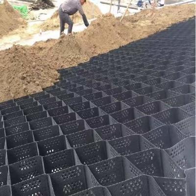 Cina Geocell verde HDPE Geocelda per il rinforzo stradale in vendita