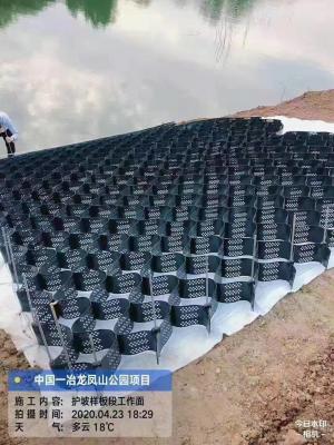 Cina Geocell verde HDPE Geocelda per il rinforzo stradale in vendita