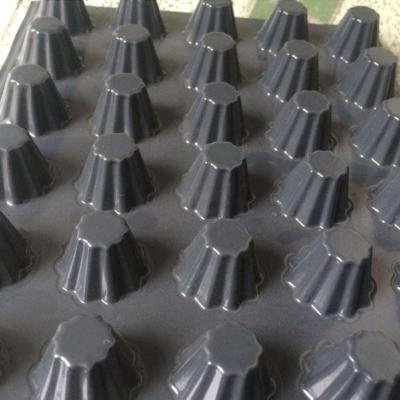 Cina Tavola di drenaggio in plastica di larghezza da 1m-3m per il miglioramento della funzione di drenaggio del campo da golf in vendita