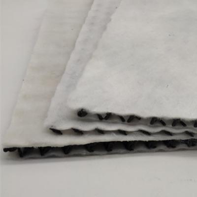 Cina Caratteristica del prodotto Geonet composito 3D ecologico per la protezione dei pendii del letto stradale delle discariche in vendita