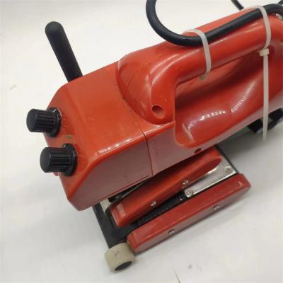 Cina 7.5 KG Macchina di saldatura a sovrapposizione geomembrana automatica per autostrade PP HDPE PE PVC EVA in vendita