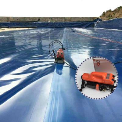 Cina Macchina portatile di saldatura a geomembrana in plastica da 1,3 kW con controllo preciso della temperatura in vendita