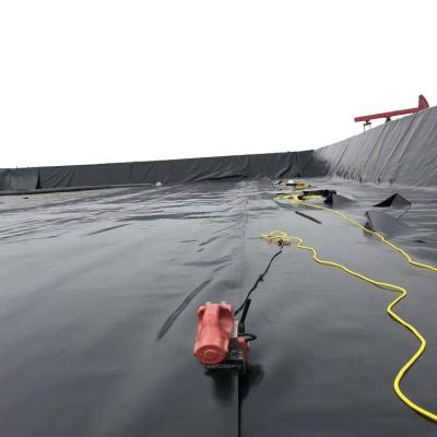 Cina Macchina portatile di saldatura a geomembrana in plastica da 1,3 kW con controllo preciso della temperatura in vendita