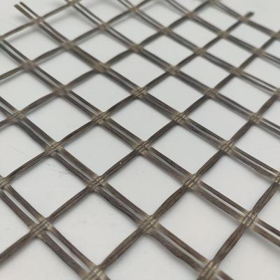 Cina 80KN/100KN Poliestere a maglia biassiale Geogrid ideale per il rinforzo del suolo autostradale in vendita