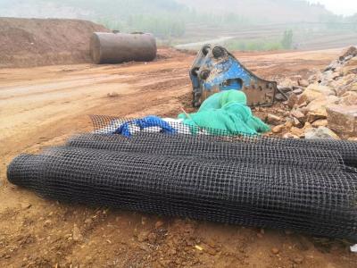 Cina CE/ISO9001 ISO14001 Approvato PP Plastic Biaxial Geogrid per la stabilizzazione del suolo in vendita