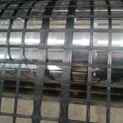 Cina Moderno design di geogrid muro di sostegno con materiale di poliestere rivestito in PVC / bitumeno in vendita
