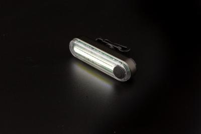 Cina La luce ricaricabile impermeabile della bici della bicicletta dell'OEM ha messo l'ABS IPX4 in vendita