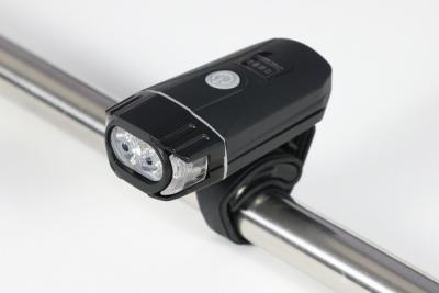 China USB luz recarregável 8.4x4.5x3.5cm Front Headlight da bicicleta de 5 watts à venda