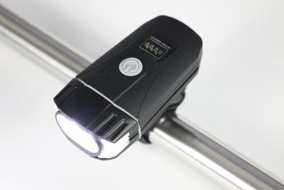 Cina USB luce ricaricabile 8.4x4.5x3.5cm Front Headlight della bicicletta da 5 watt in vendita