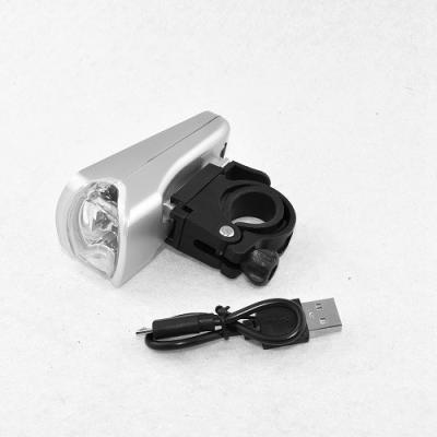 Cina Le luci di riciclaggio della strada antiurto 3.8cm, 900mAh impermeabilizzano le luci della bici in vendita