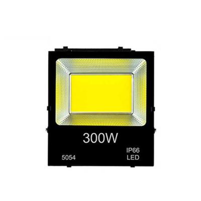 Cina Materiale del corpo della lampada Aluminio Risparmio energetico luce di alluvione esterna 20W/30W/50W/100W/150W/200W in vendita