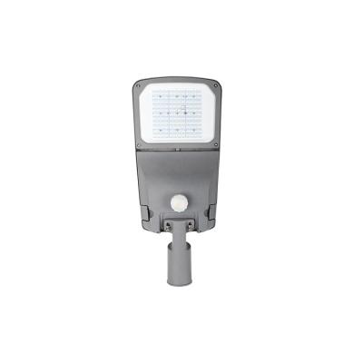 Cina 8 kg Peso del prodotto 4000K 30W SMD Street Light Round LED Street Garden Light Fixture in vendita