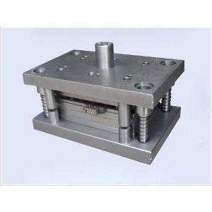 China Industrial Precision Injection Plastic Mold Steel S136 / S50C / LKM Base for sale