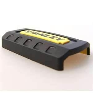 Chine Le PC, PVC, HANCHES doublent le processus de moulage par injection de tir, double moulage par injection à vendre