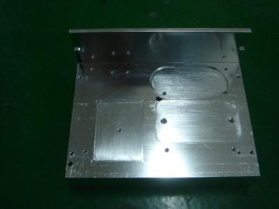 Cina La precisione di CNC di L-forma che lavora, lega di alluminio rapida del prototipo ha espulso dissipatore di calore in vendita