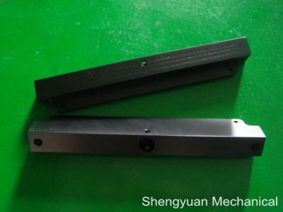 Cina La precisione perforata di CNC dell'alluminio che lavora, annerisce l'angolo disuguale anodizzato in vendita