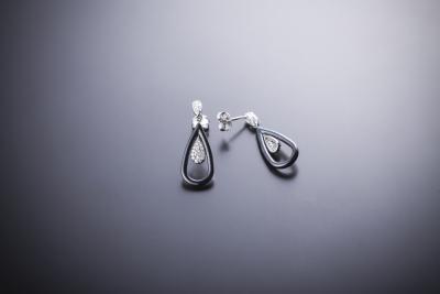 China Black Ceramic Earrings With White CZ For Ladies , Rhodium Plating for sale