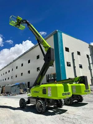 Cina Navigare gli ostacoli con facilità Zoomlion ZA14J Articolatore Boom Lift con 7,55m Up-and-Over Clearance e 45% Gradeability in vendita