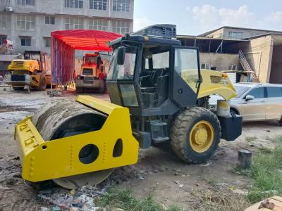 China High-Density Surfaces Made Easy with the Lujie Roller Compactor XMR403VT IV A Must-Have for Roadwork and Infrastructure Projects for sale