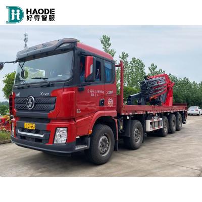Cina 53000 Kg Auto 5 assi Jiangwei 110 tonnellate gru idraulica con gomma pieghevole in vendita