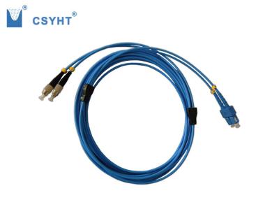 Cina Saltatore a fibra ottica corazzato blu G652D semplice G657A di singolo modo del cavo della toppa in vendita