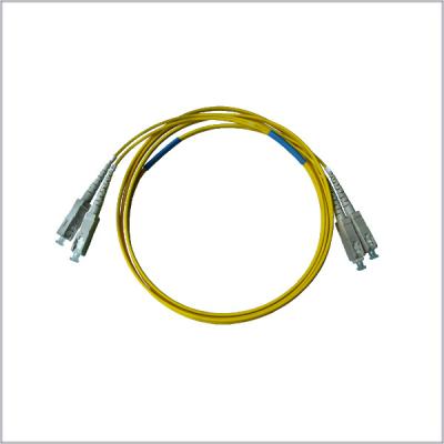 Cina Treccia polacca di fibra ottica di LSZH UPC APC FTTX 0.9mm in vendita