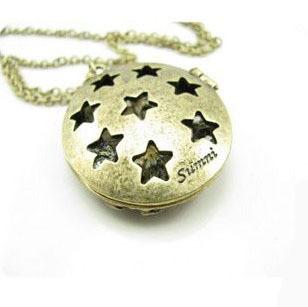 China Los collares pendientes Sumni de la cadena del suéter de la moda retro los tiempos entrenan en venta