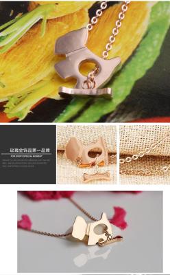 China Forme a mujeres la joyería collar plateado el oro pendiente de acero titanium del perrito del collar 14k en venta