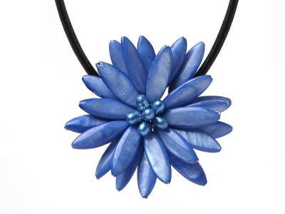 China Fashion natural blue shell flower leather rope pendant women Jewelry wholesale from China for sale