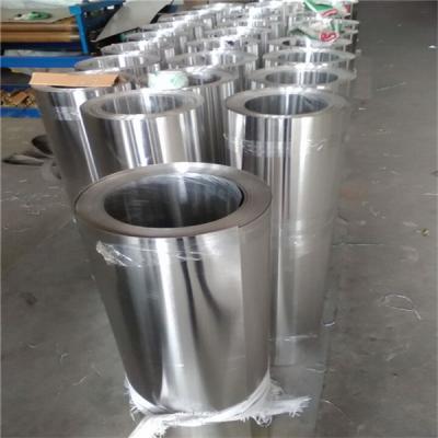 Cina Coil di acciaio in alluminio ad alta resistenza spessore di 0,8 mm-2,5 mm Fogli di bobina di alluminio personalizzati in vendita