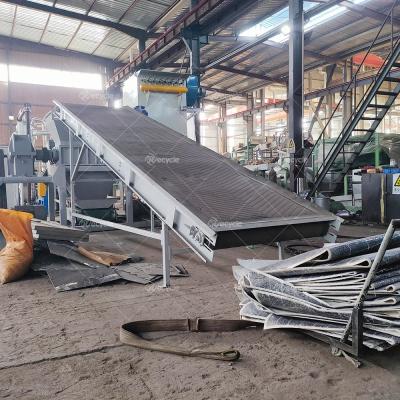 Cina Linea di produzione di macchine per il riciclaggio di pannelli solari fotovoltaici completamente automatici in vendita