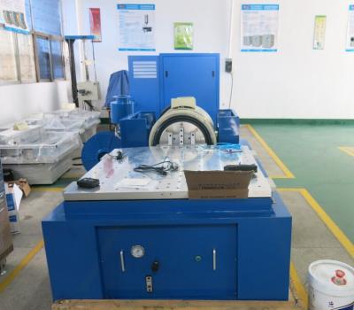 Cina Banco di prova orizzontale ad alta frequenza di vibrazione dell'attrezzatura di prova di vibrazione di elettrodinamica Vertical+ in vendita