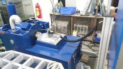 Cina prova di vibrazione verticale dell'attrezzatura di prova di vibrazione 6000N per la batteria di automobile in vendita