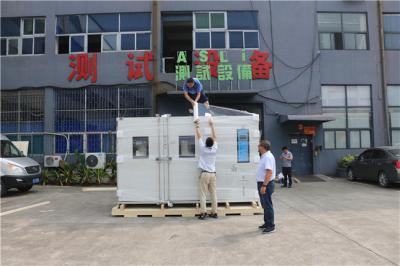 中国 浄水システムが付いている温度の湿気の老化テスト機械の歩行 販売のため