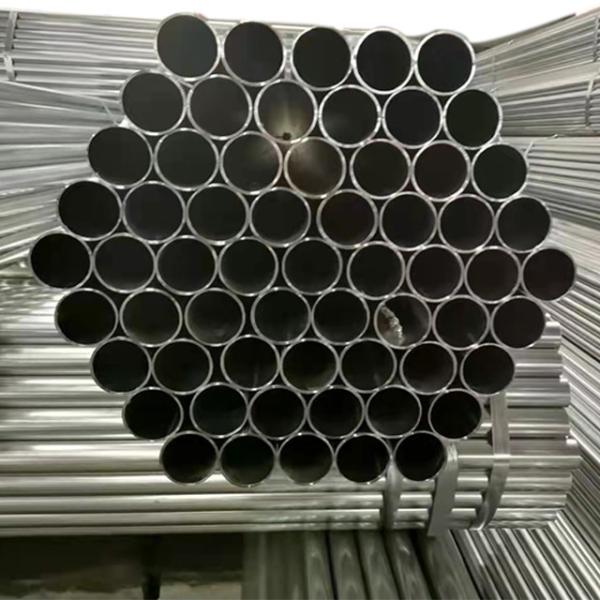 50*2,5 mm 30*3 mm 30*3,8 mm 6m Lunghezza tubo galvanizzato a caldo per la costruzione