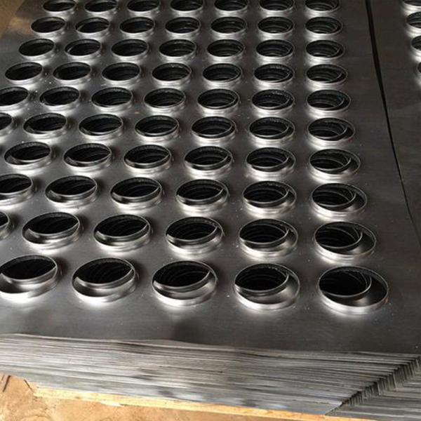 Grilla de altavoces de malla metálica microperforada con láminas de aluminio y construcción galvanizada en caliente