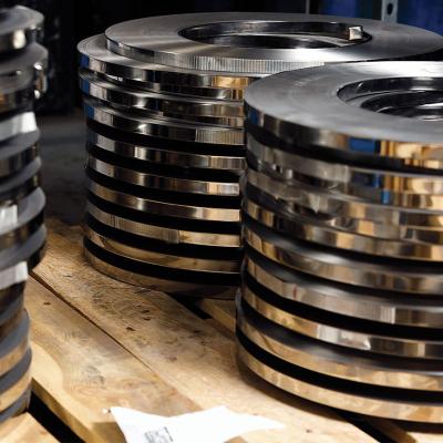 Cina Coil di acciaio inossidabile laminato a freddo 310S 321 430 SS Coil di foglio spessore 0,12-5 mm in vendita