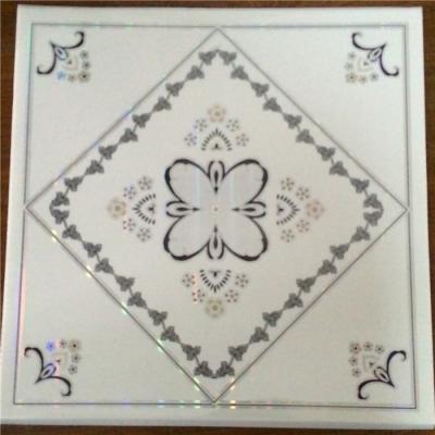 Cina Le mattonelle del controsoffitto della plastica, soffitto decorativo del PVC piastrellano il fono assorbente in vendita