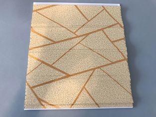China Painéis de parede laminados do Pvc, painéis de parede impermeáveis de carimbo quentes para a sala de estar à venda