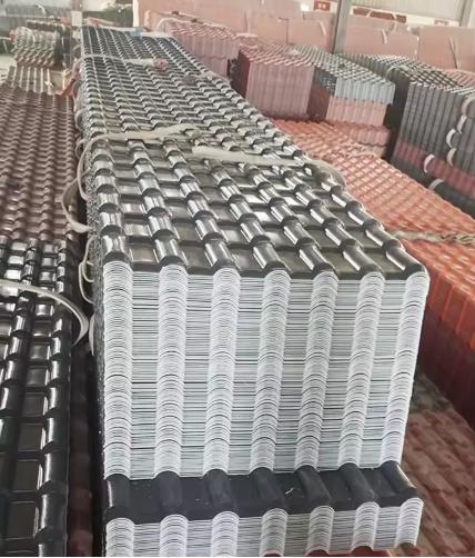 Quality Customizable Architectural Roof Tile 2.5mm / 2.8mm / 3.0mm Thickness Synthetic Resin Tiles UV Resistant for sale