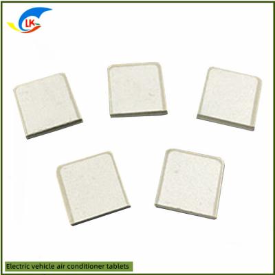 Китай 300V~650V прямоугольный термисторный нагреватель PTC для кондиционирования электромобилей продается